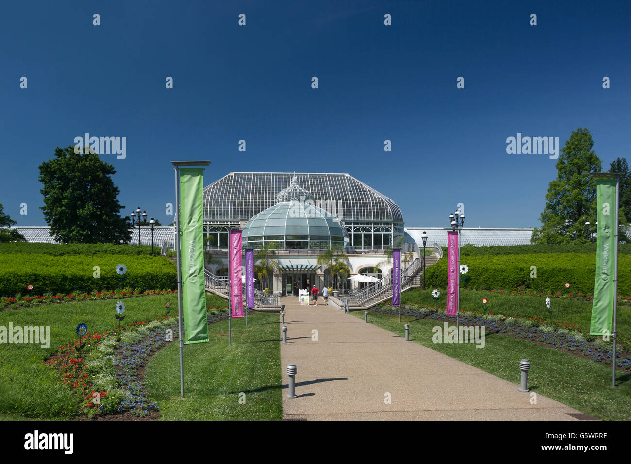 Phipps Conservatory Logo