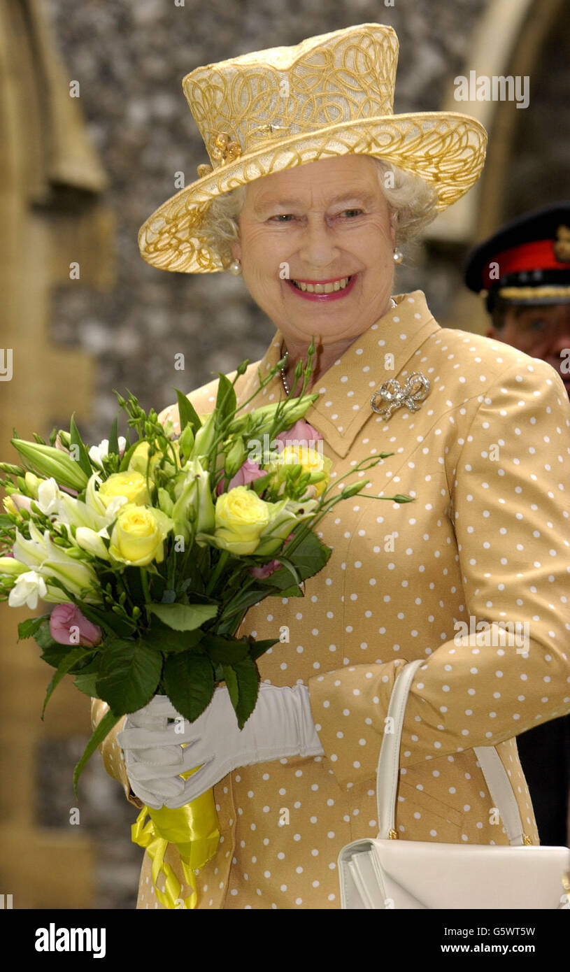 Queen Elizabeth II visits All saints Parish Church in Kingston Upon ...