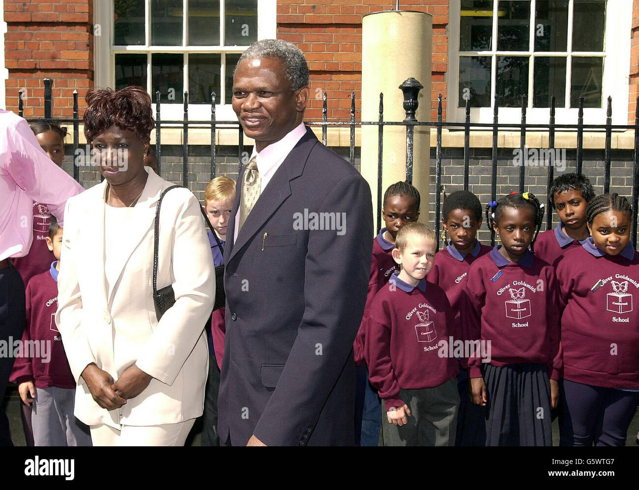 Gloria and richard at oliver goldsmith primary school hi-res stock ...