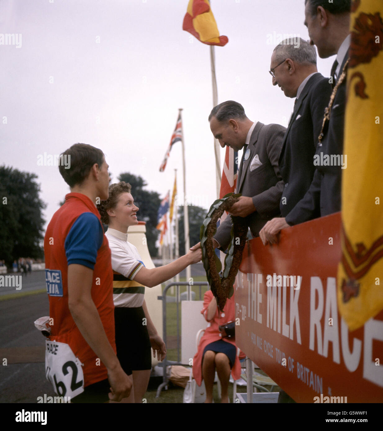 Cycling tour of britain cycle race milk race herne hill hi-res stock ...