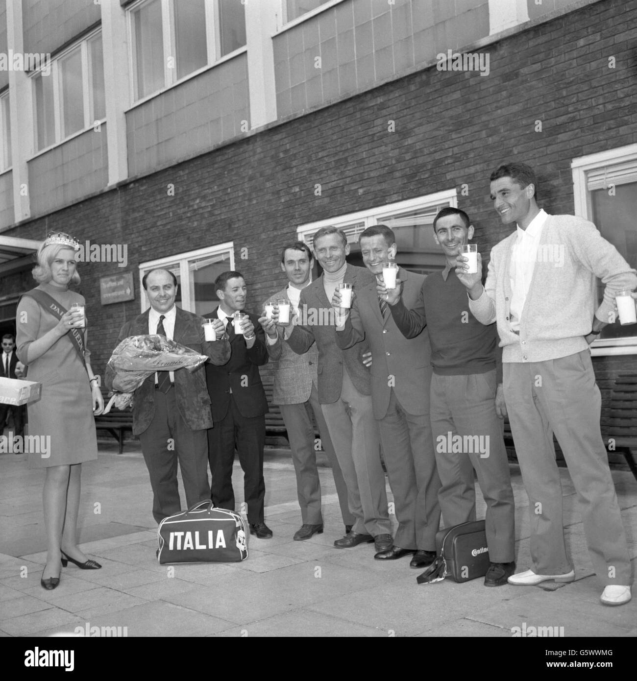 Team on sunday Black and White Stock Photos & Images - Alamy