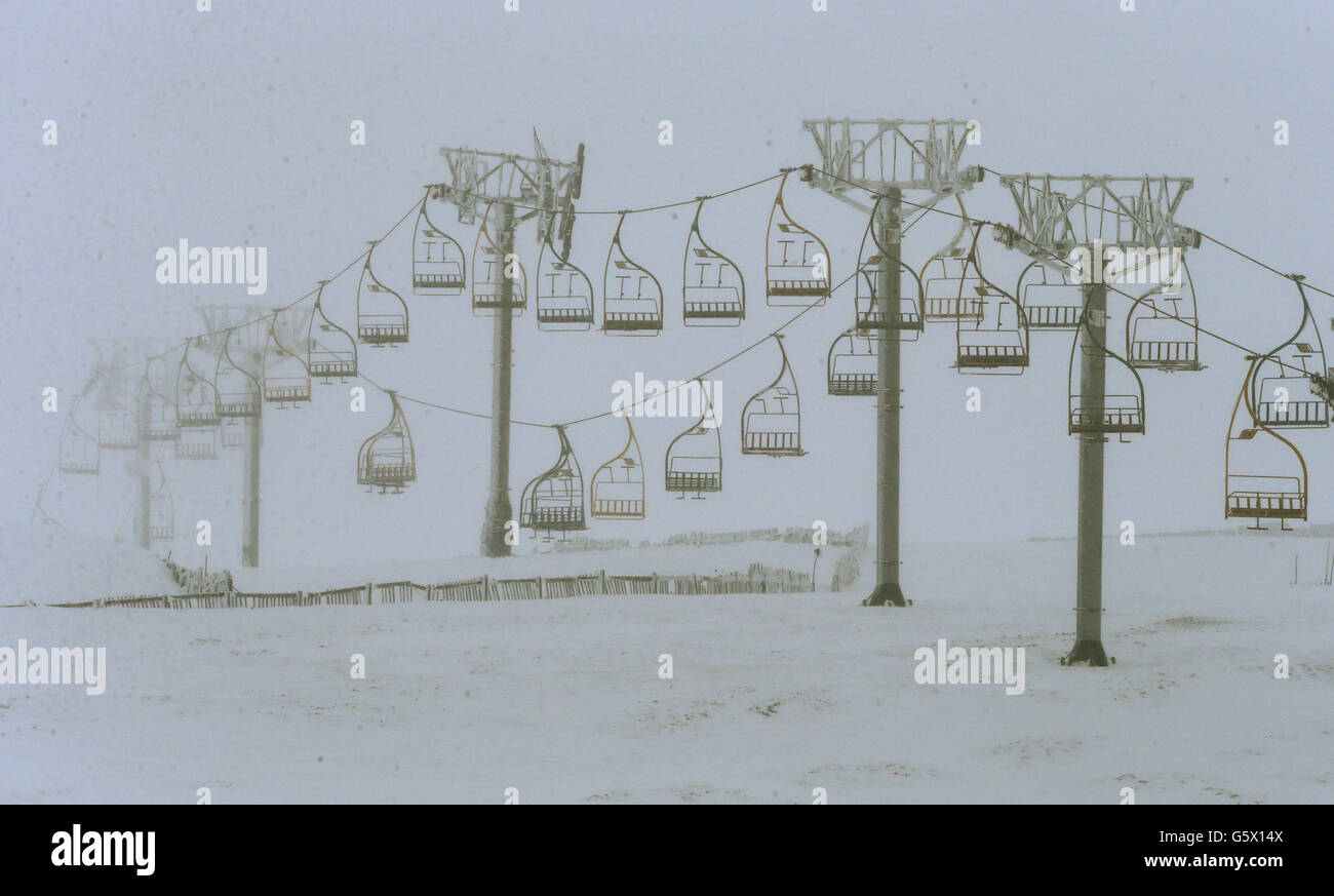 Chairlift accident at ski resort hi-res stock photography and images ...