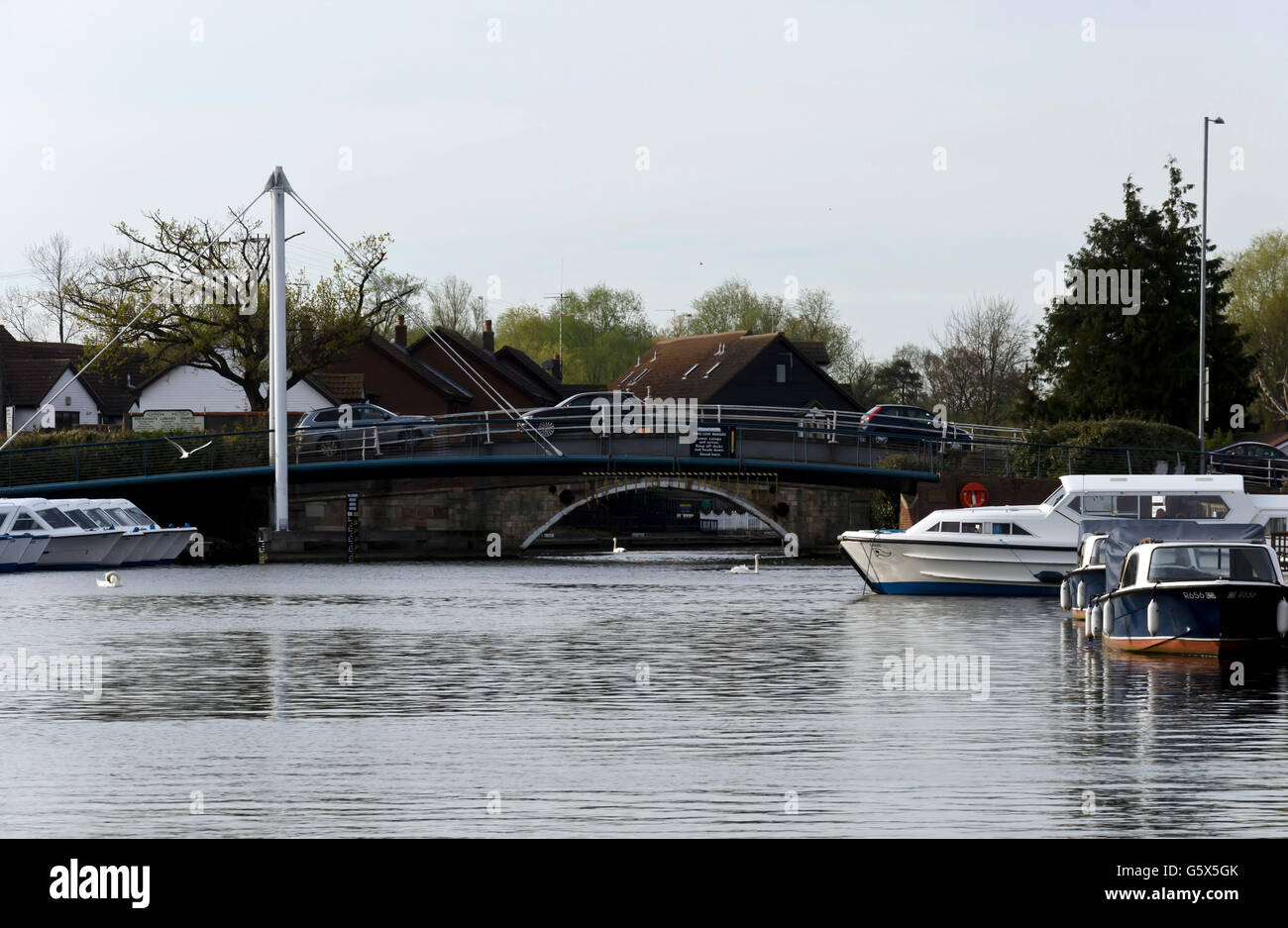 The historical Wroxham Bridge on the River Bure in the Norfolk Broads ...