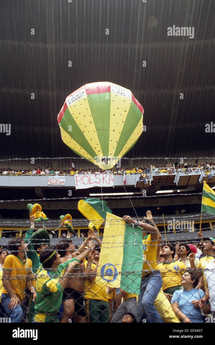 Soccer - FIFA World Cup Mexico 86 - Round of 16 - Brazil v Poland ...