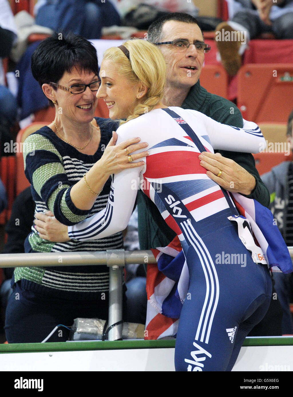 Great Britain's Laura Trott celebrates Gold in the team pursuit with ...
