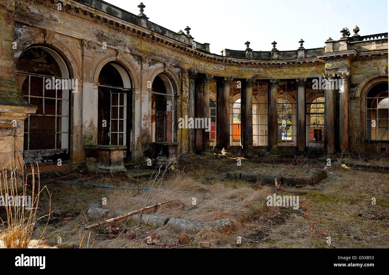 A view of the 180 year old grade ii listed trentham hall hi-res stock ...