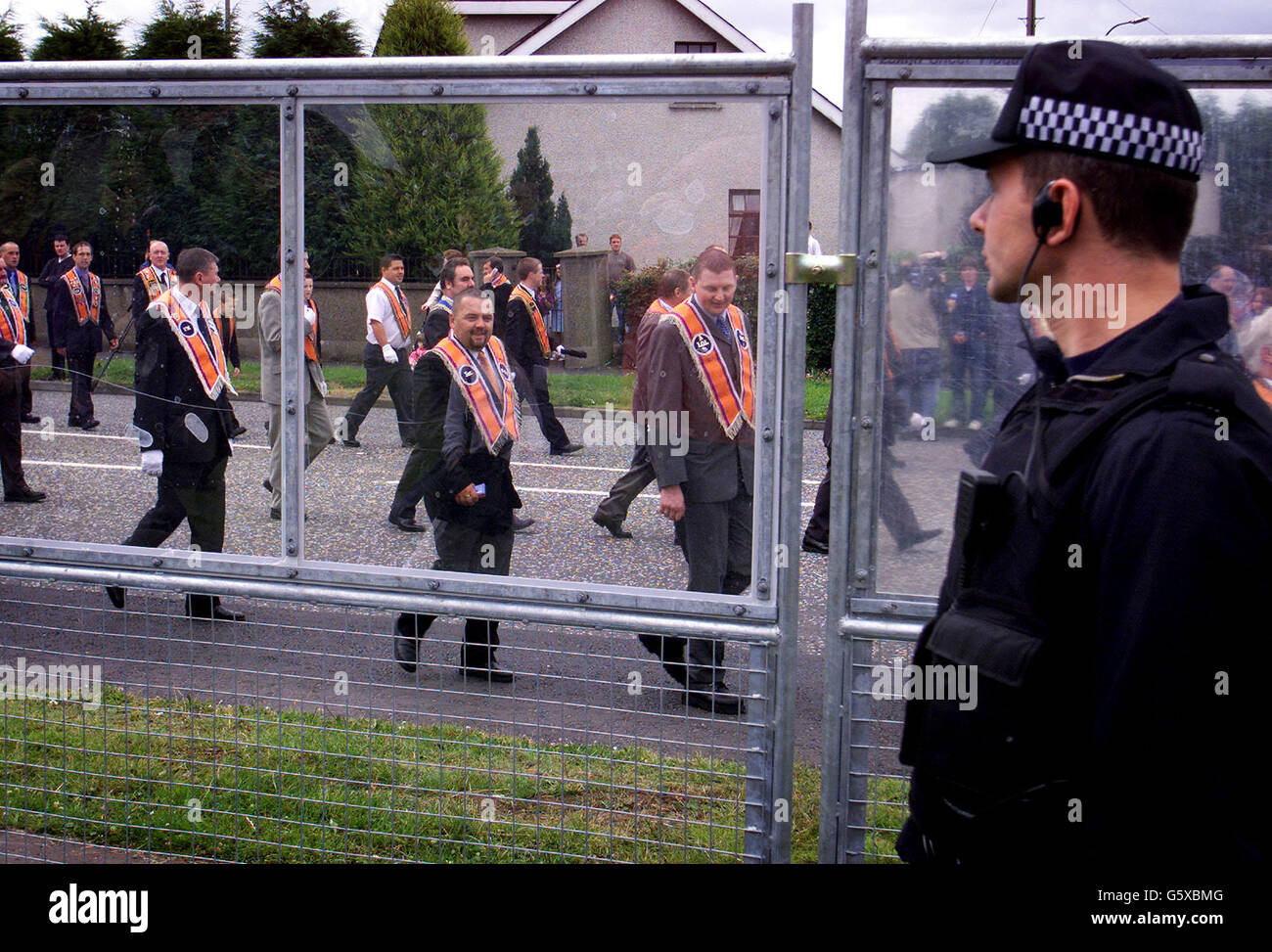 Portadown Orangemen March Towards Drumcree Church High Resolution Stock ...