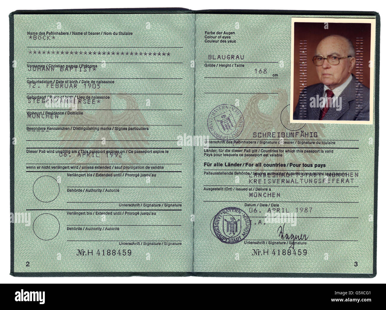 Passport of the federal republic of germany hi-res stock photography ...