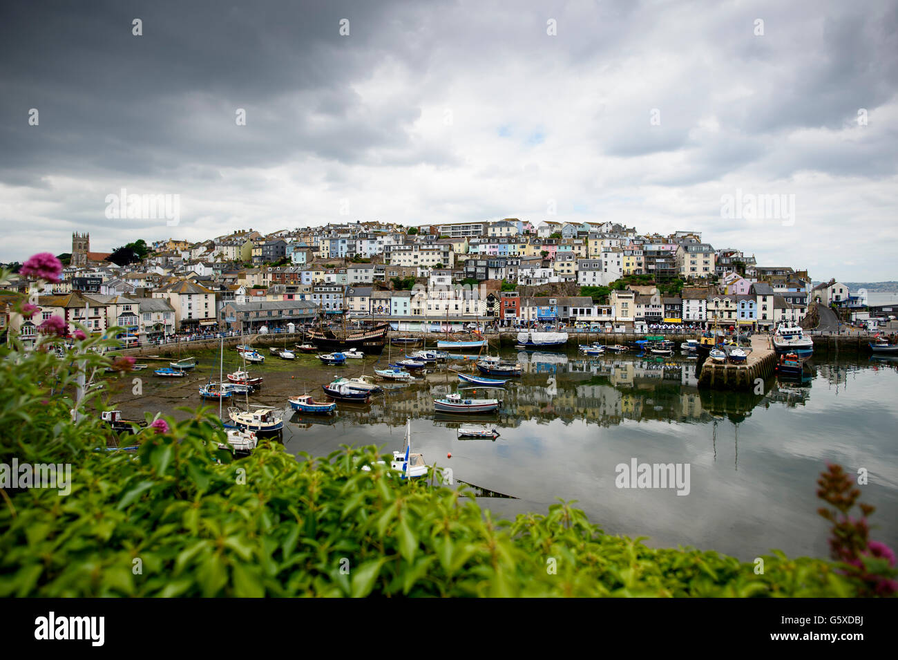 Brixham small fishing town civil hi-res stock photography and images ...