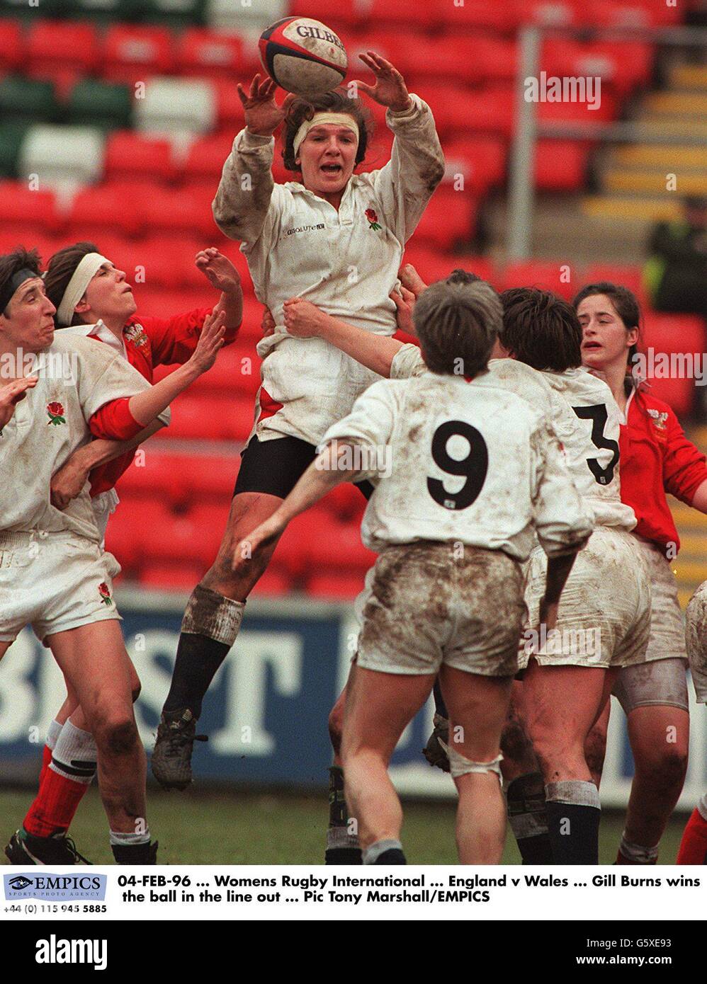Gill burns england rugby hi-res stock photography and images - Alamy