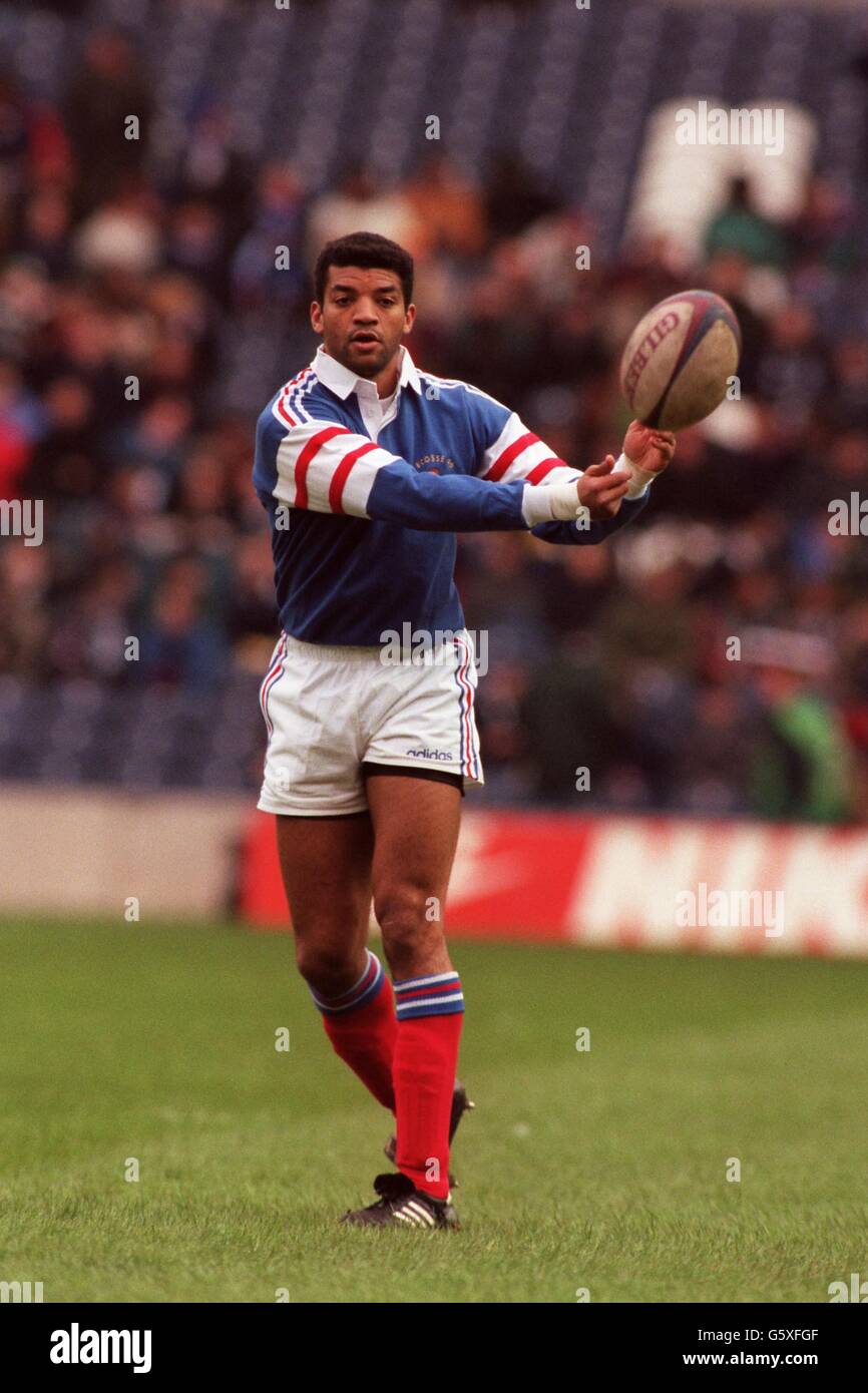 Five Nations Rugby, Scotland v France. Emile N'Tamack, France Stock ...