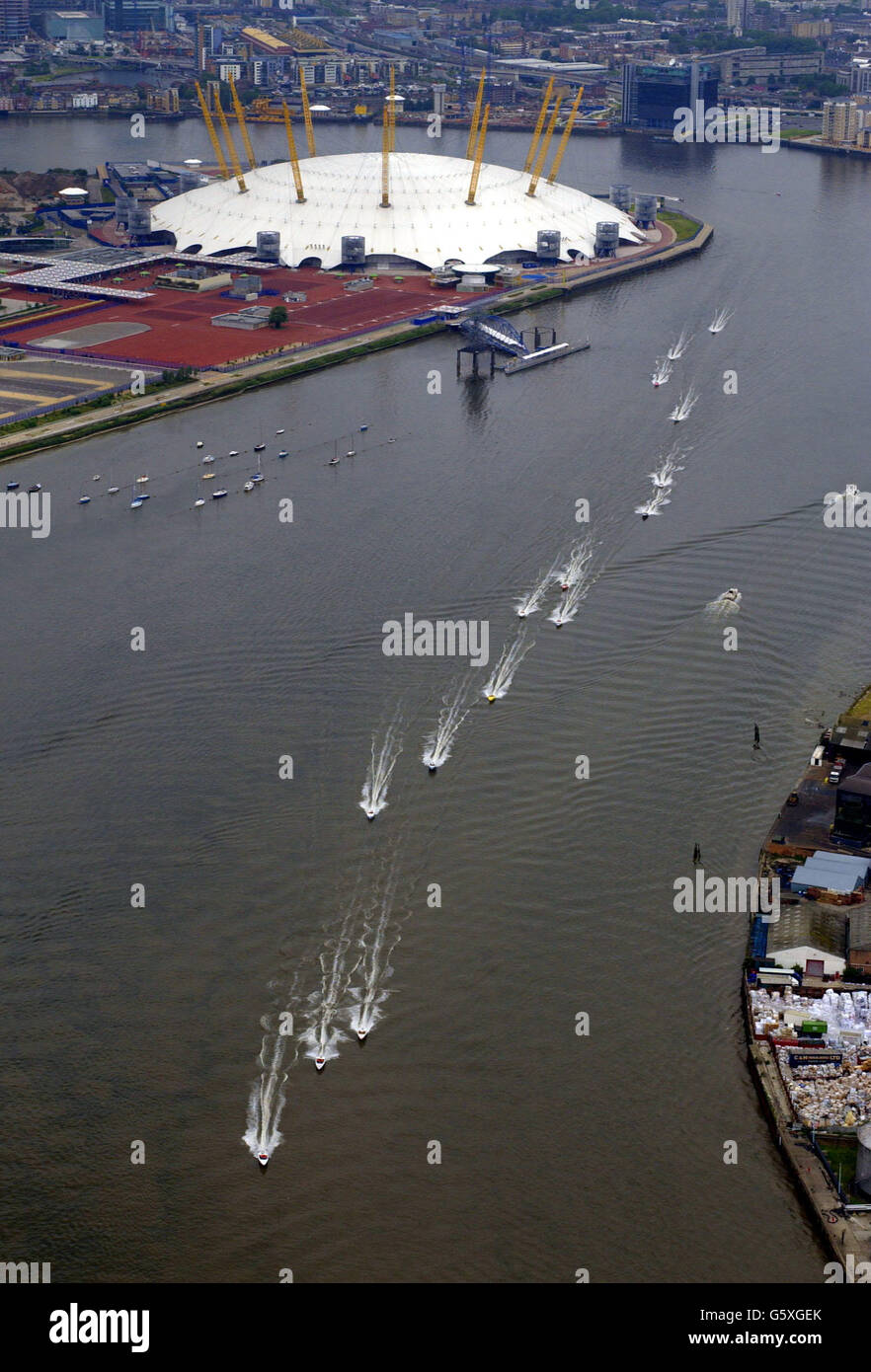 Aerial view of boats passing the millennium dome hi-res stock ...