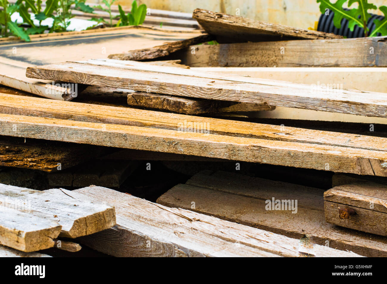 A pile of scrap wood Stock Photo - Alamy