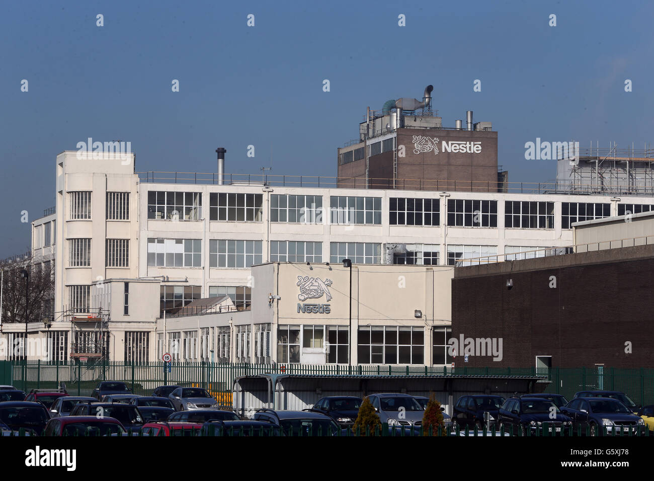 Nestle factory in hayes hi-res stock photography and images - Alamy