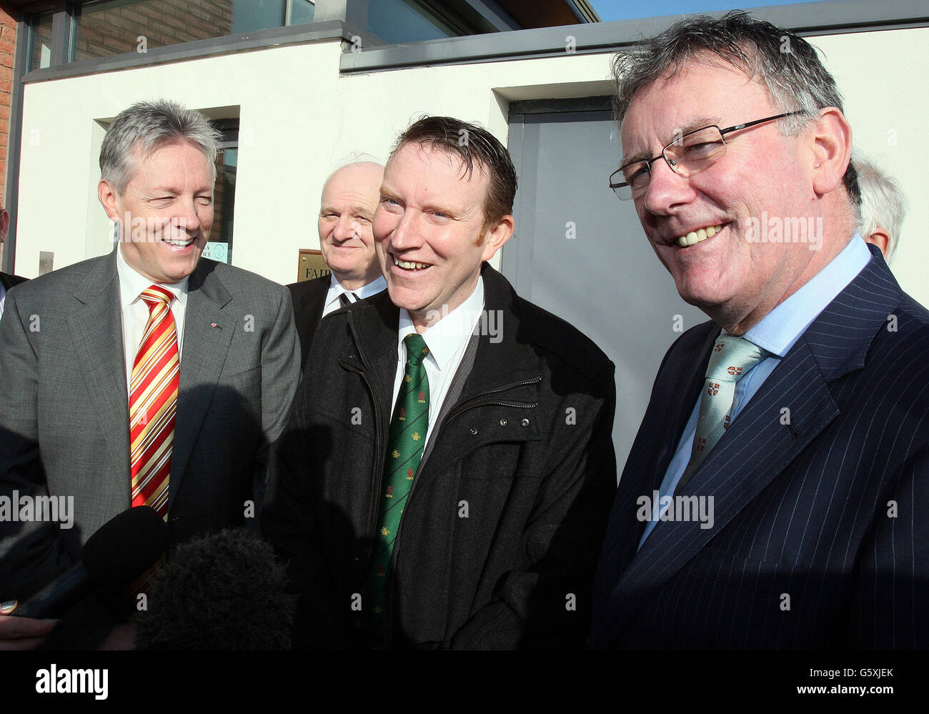 Dup leader peter robinson right hi-res stock photography and images - Alamy Dup leader peter robinson right hi-res stock photography and images - Alamy