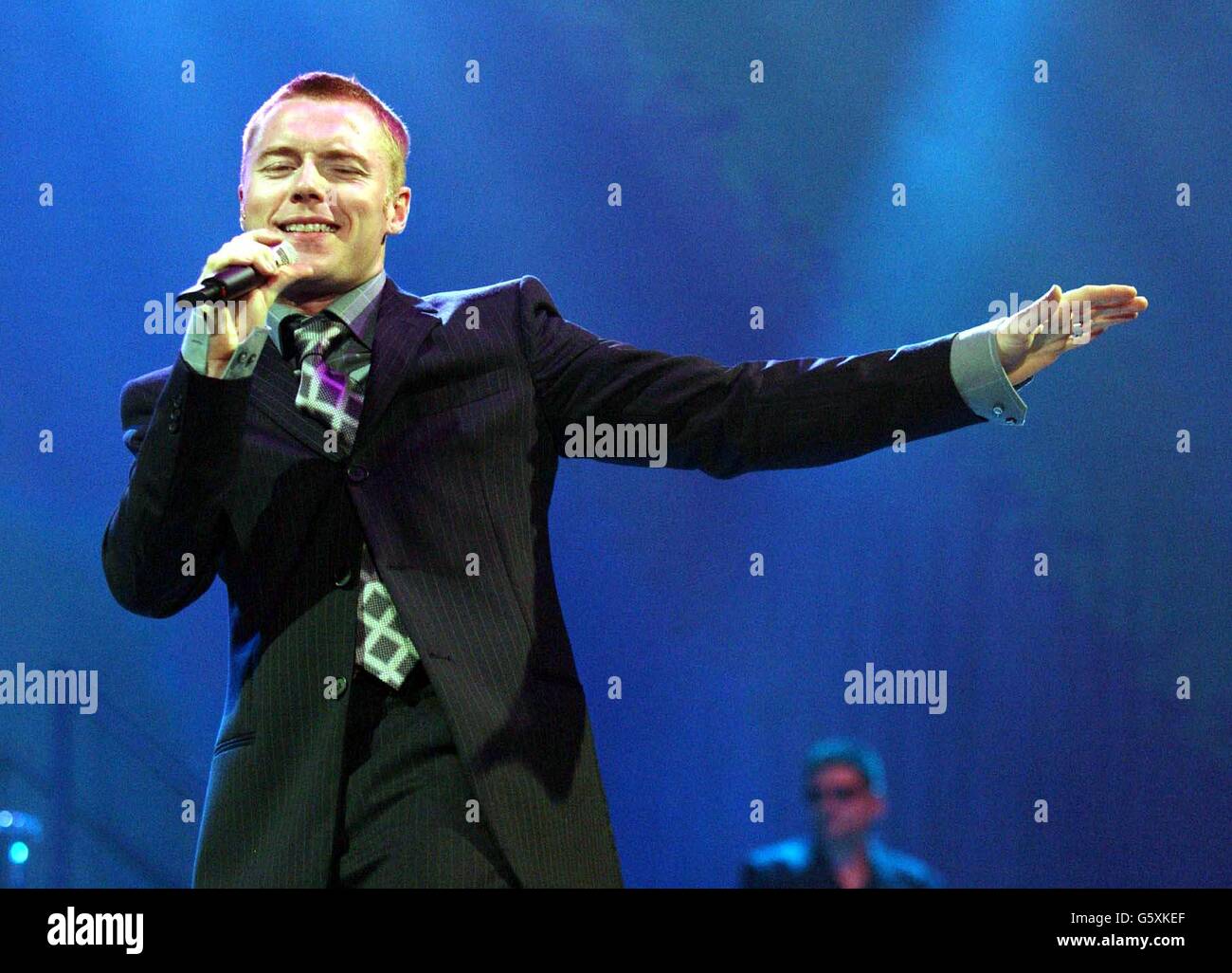 Singer ronan keating performing on stage hi-res stock photography and ...