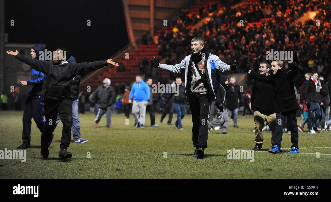 Pitch invaders after final hi-res stock photography and images - Alamy