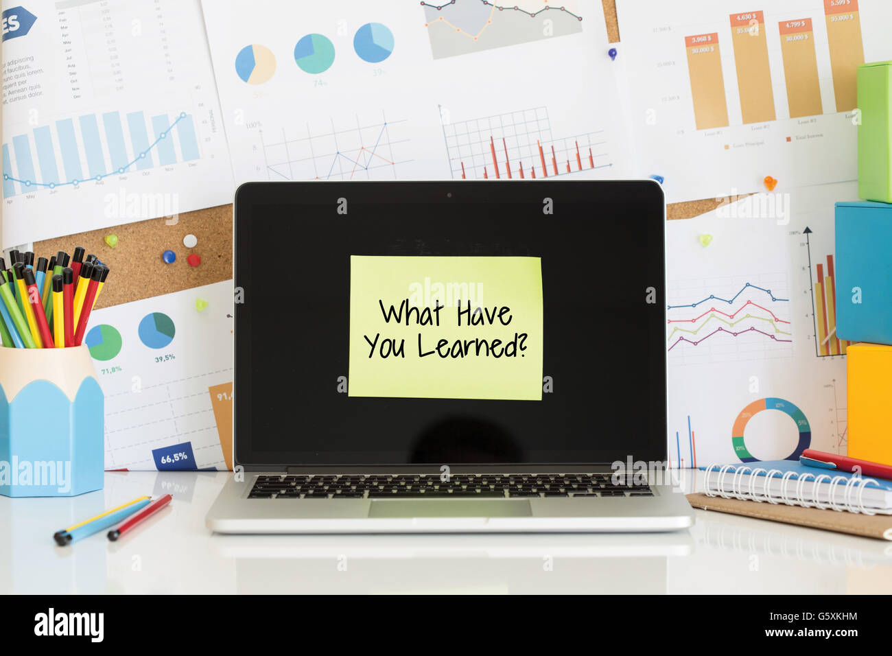 Knowhow desk hi-res stock photography and images - Alamy