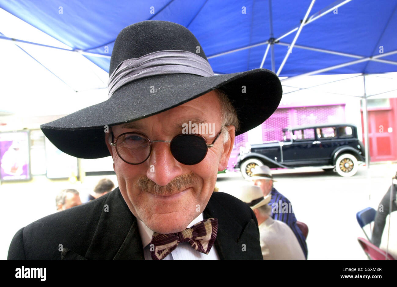 Blooms description hi-res stock photography and images - Alamy