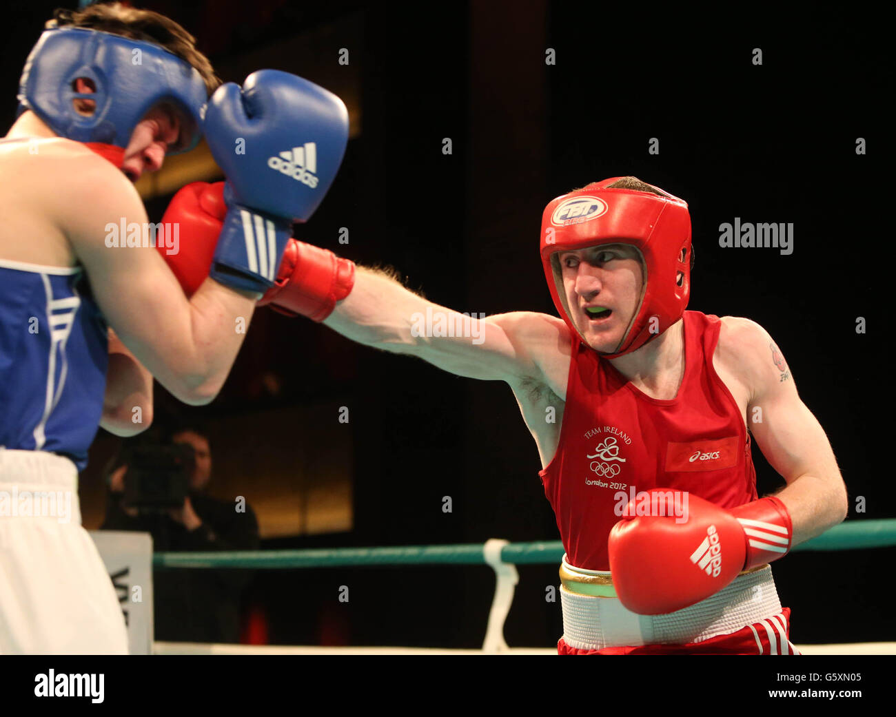 Boxing barnes hi-res stock photography and images - Alamy