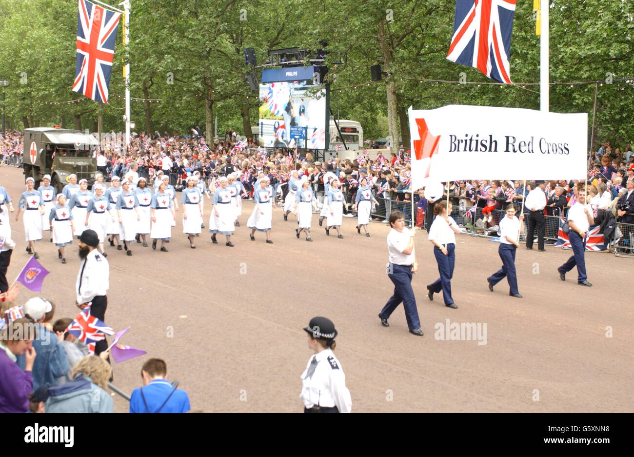 Queen elizabeth red cross hi-res stock photography and images - Alamy