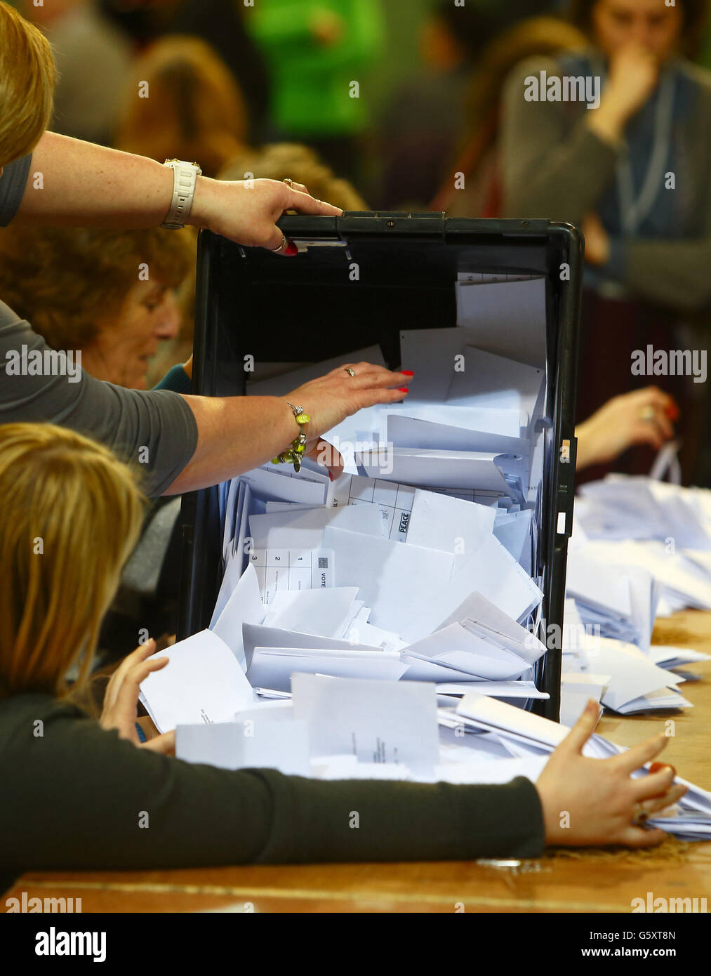 The first ballot boxes arrive for counting at Fleming Park in Eastleigh ...