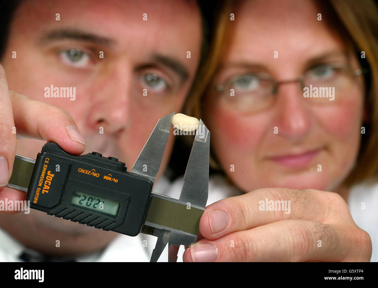 Heinz beans factory hi-res stock photography and images - Alamy