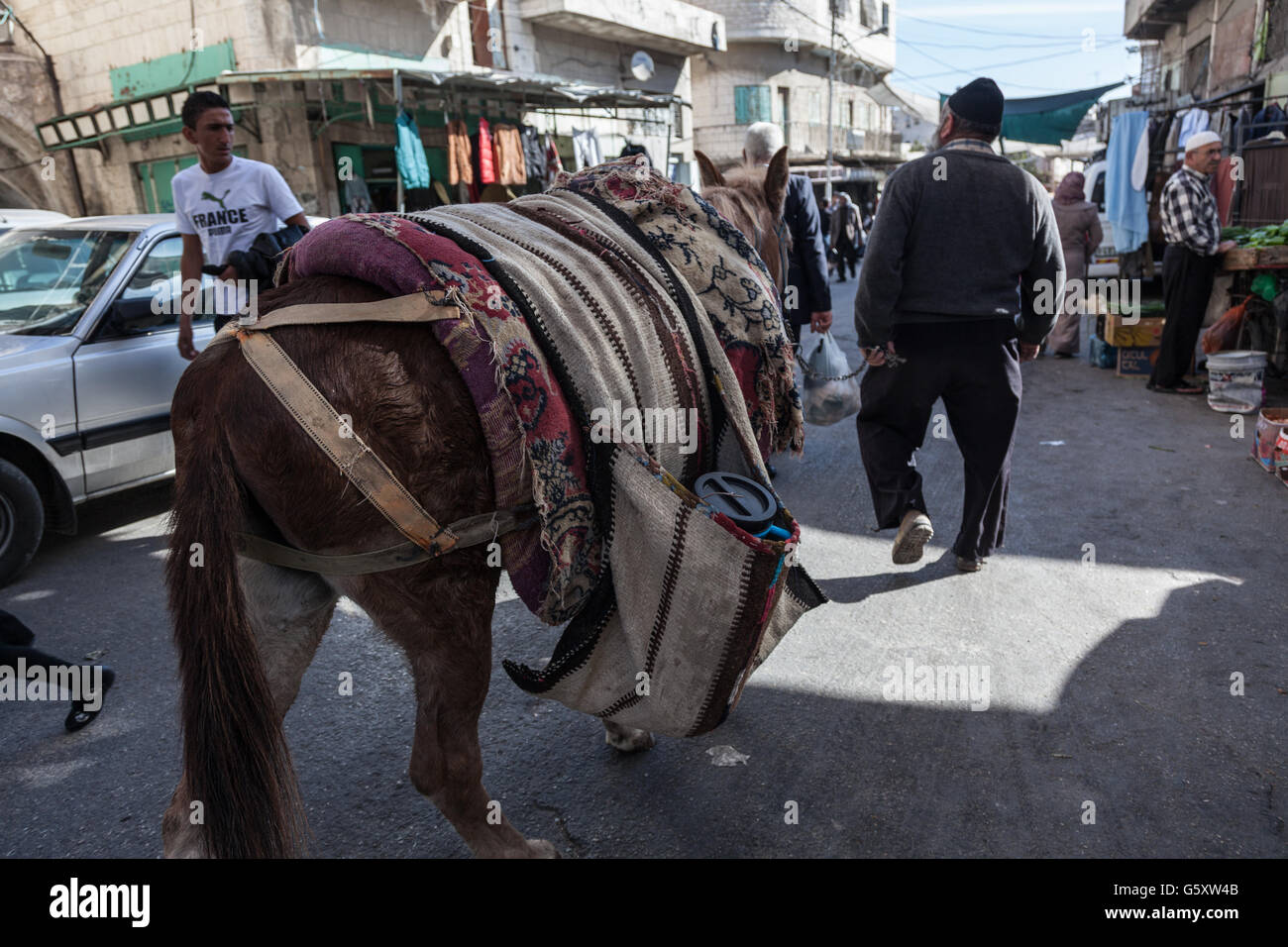 Palestinian market hi-res stock photography and images - Alamy