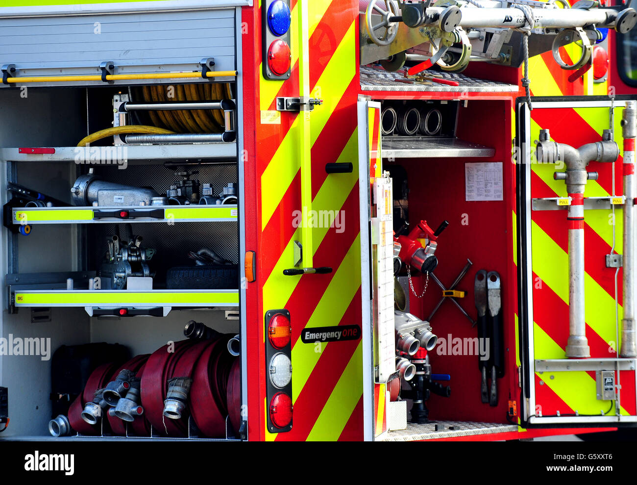 Fire engine kingsway fire station hi-res stock photography and images ...