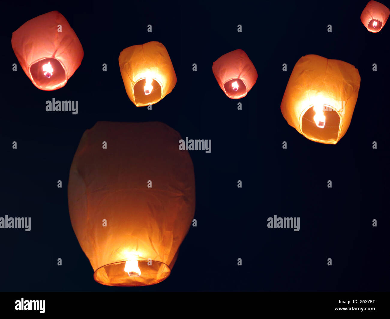 Floating lights india hi-res stock photography and images - Alamy