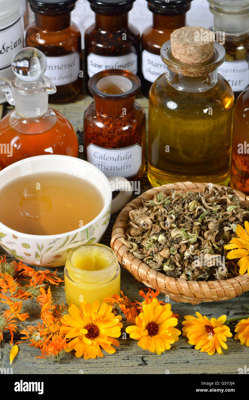 Calendula officinalis tea hi-res stock photography and images - Alamy