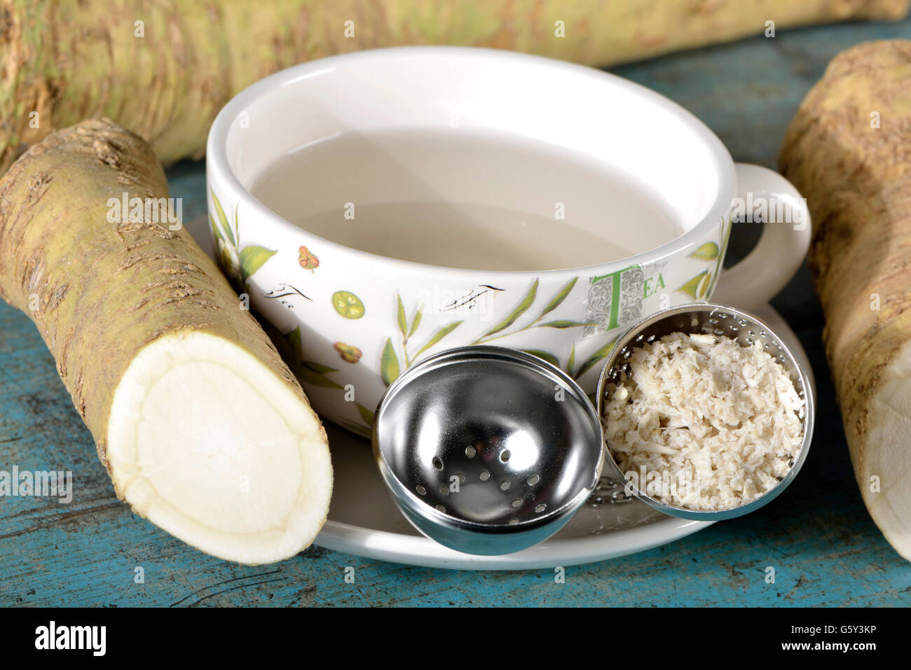 Horseradish / (Cochlearia armoracia Stock Photo - Alamy