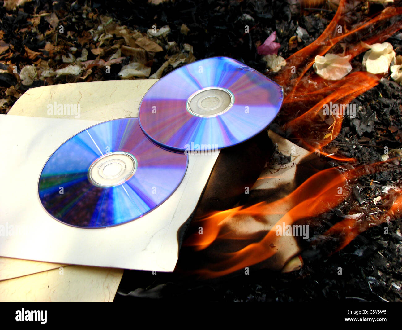 Pirated dvds hi-res stock photography and images - Alamy