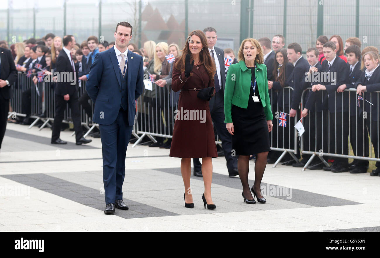 The Duchess of Cambridge is greeted by children from Havelock Academy ...