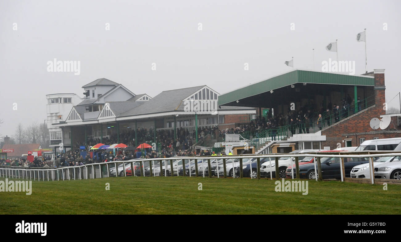 Grandstand catterick racecourse hi-res stock photography and images - Alamy