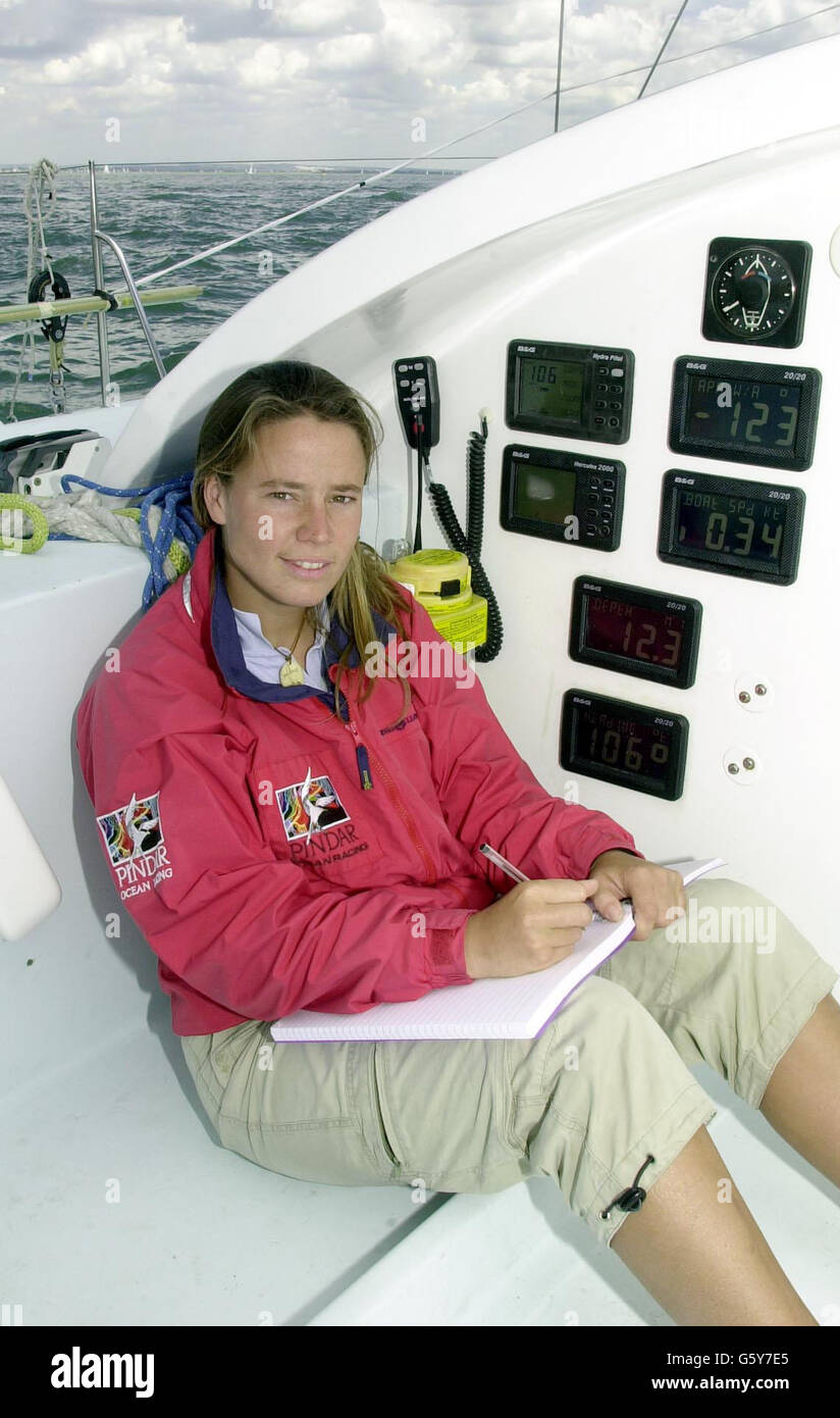 British yachtswoman emma richards hi-res stock photography and images ...