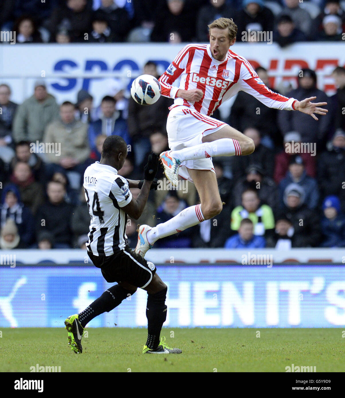Soccer - Barclays Premier League - Newcastle United v Stoke City - St ...