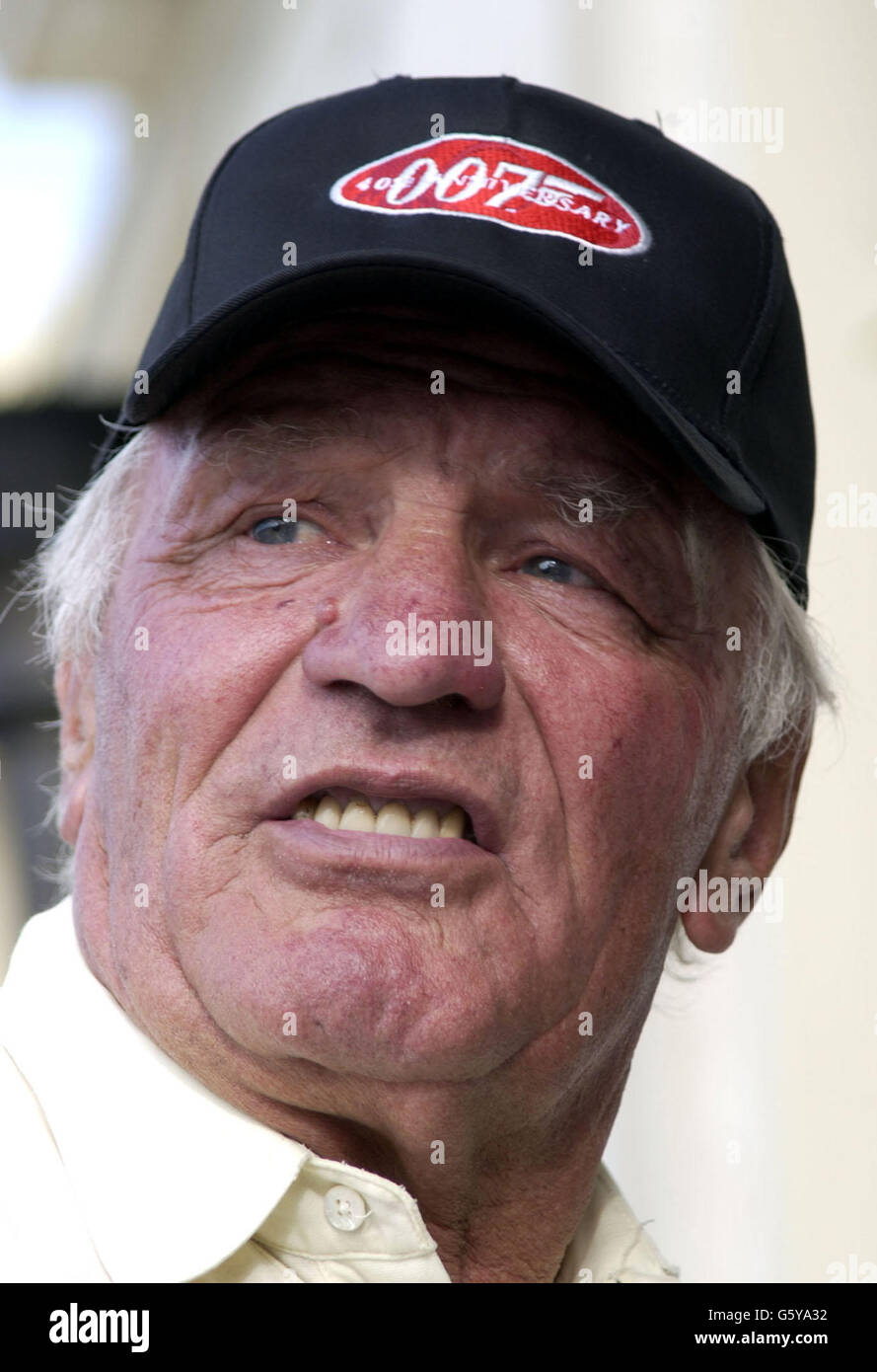 Henry Cooper Celebrity Golf Stock Photo - Alamy