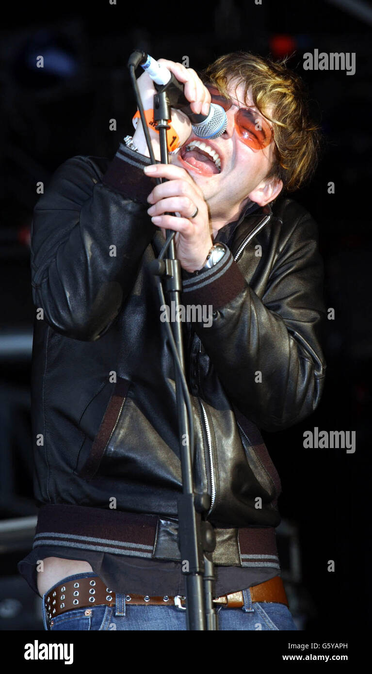 Finsbury Park - The Charlatans - Tim Burgess Stock Photo - Alamy