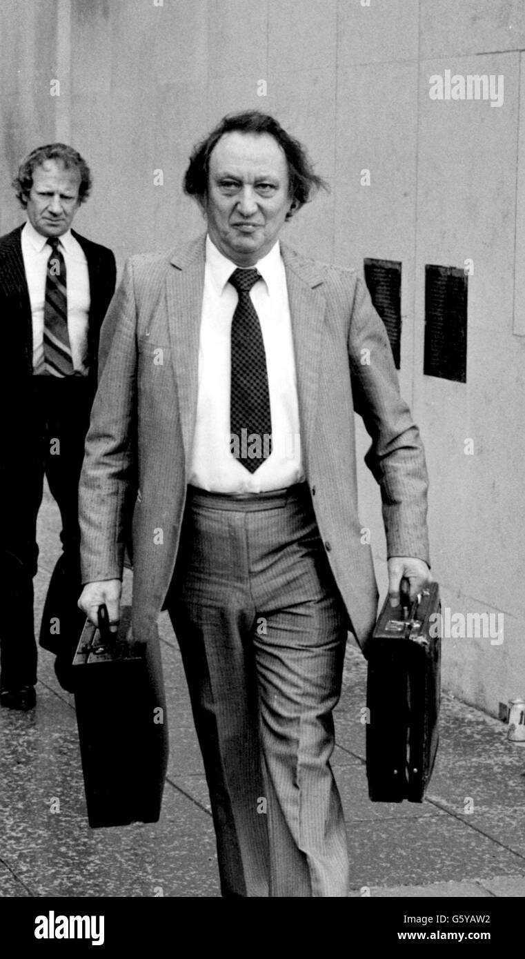 Ken dodd hi-res stock photography and images - Alamy