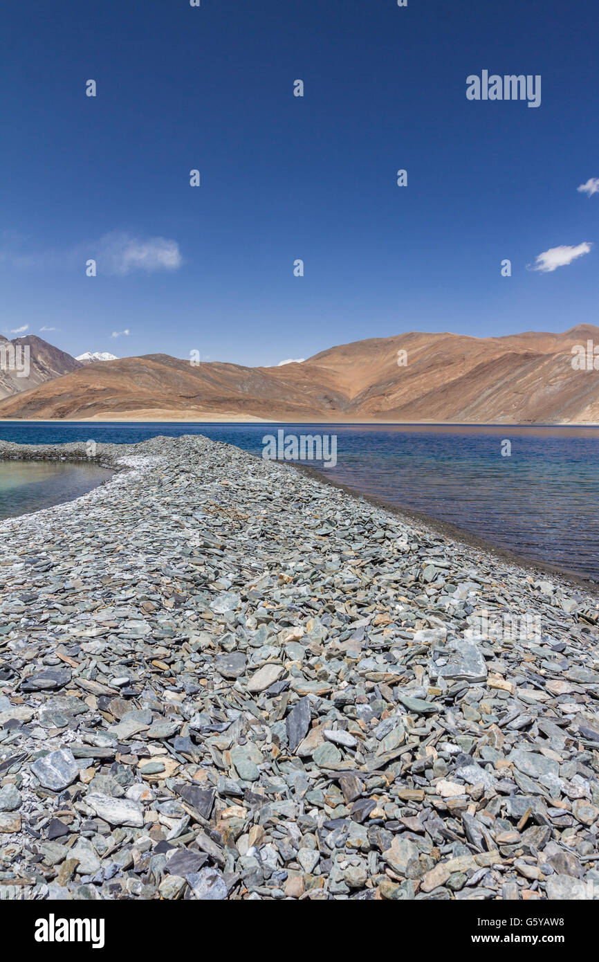 Pangong tso lake hi-res stock photography and images - Alamy