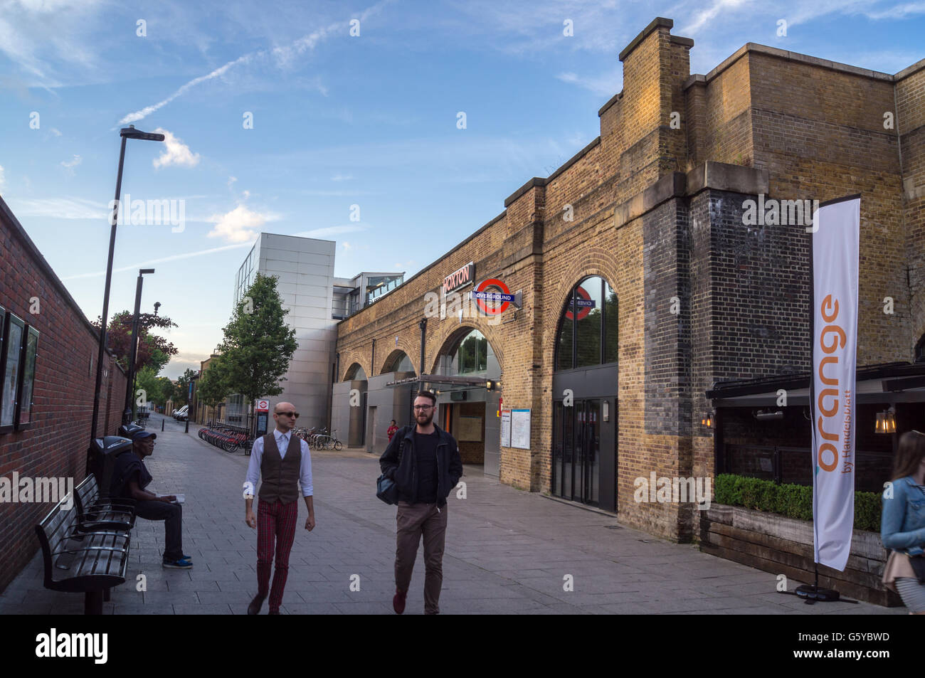 Hoxton Overground TFL railway station, London, England Stock Photo - Alamy