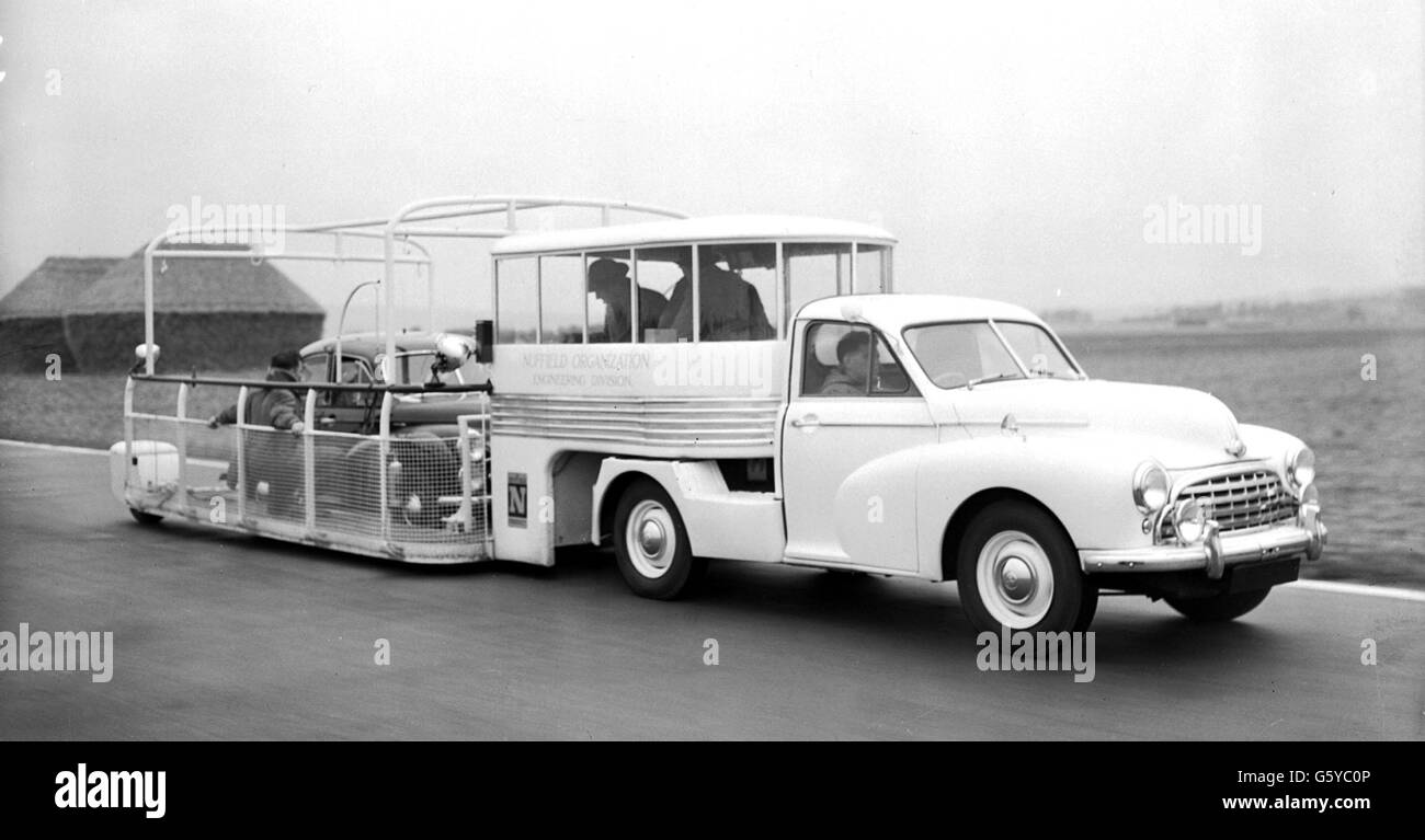 Motoring - Morris Minor Test - Goodwood Motor Circuit Stock Photo - Alamy