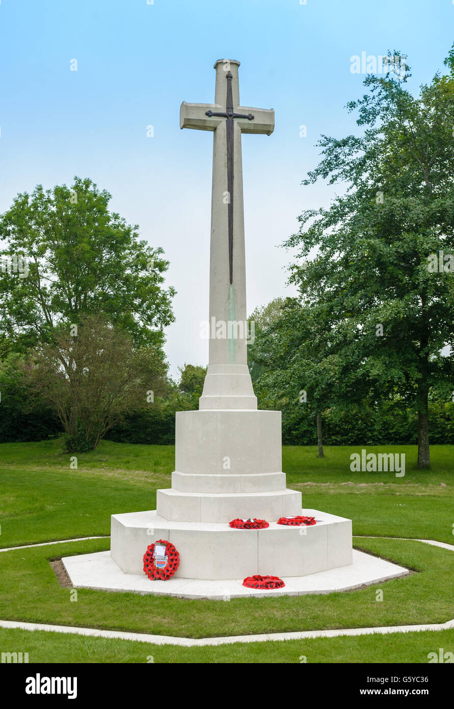 Normandy cross hi-res stock photography and images - Alamy