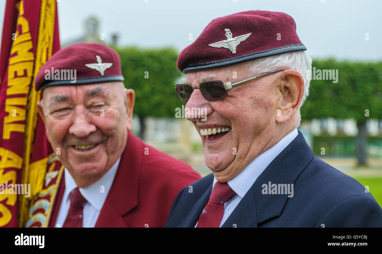 British army war veterans parade hi-res stock photography and images ...