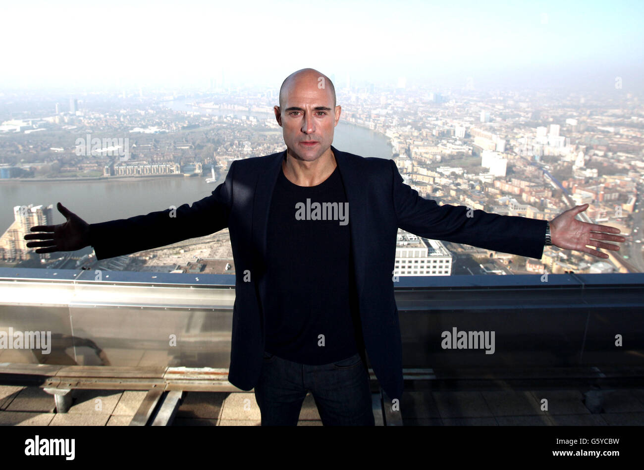 Welcome To The Punch Cast