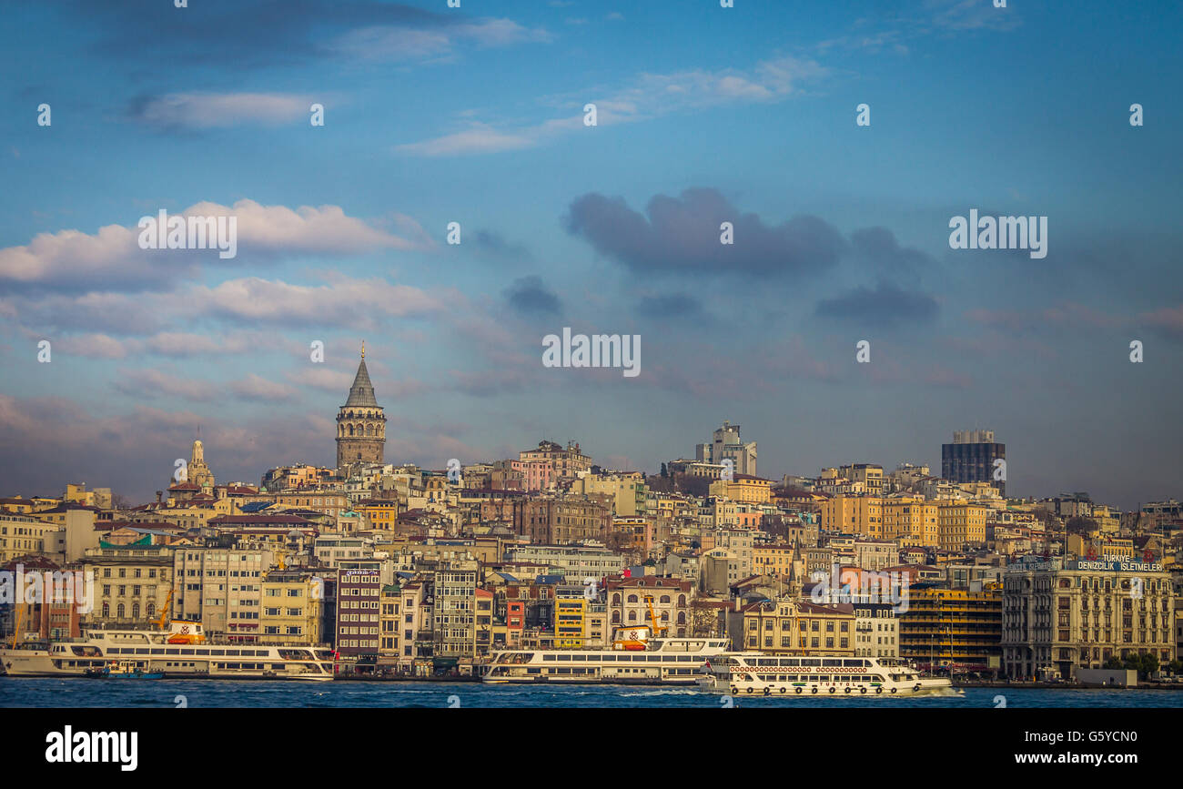 Street view istanbul turkey hi-res stock photography and images - Alamy