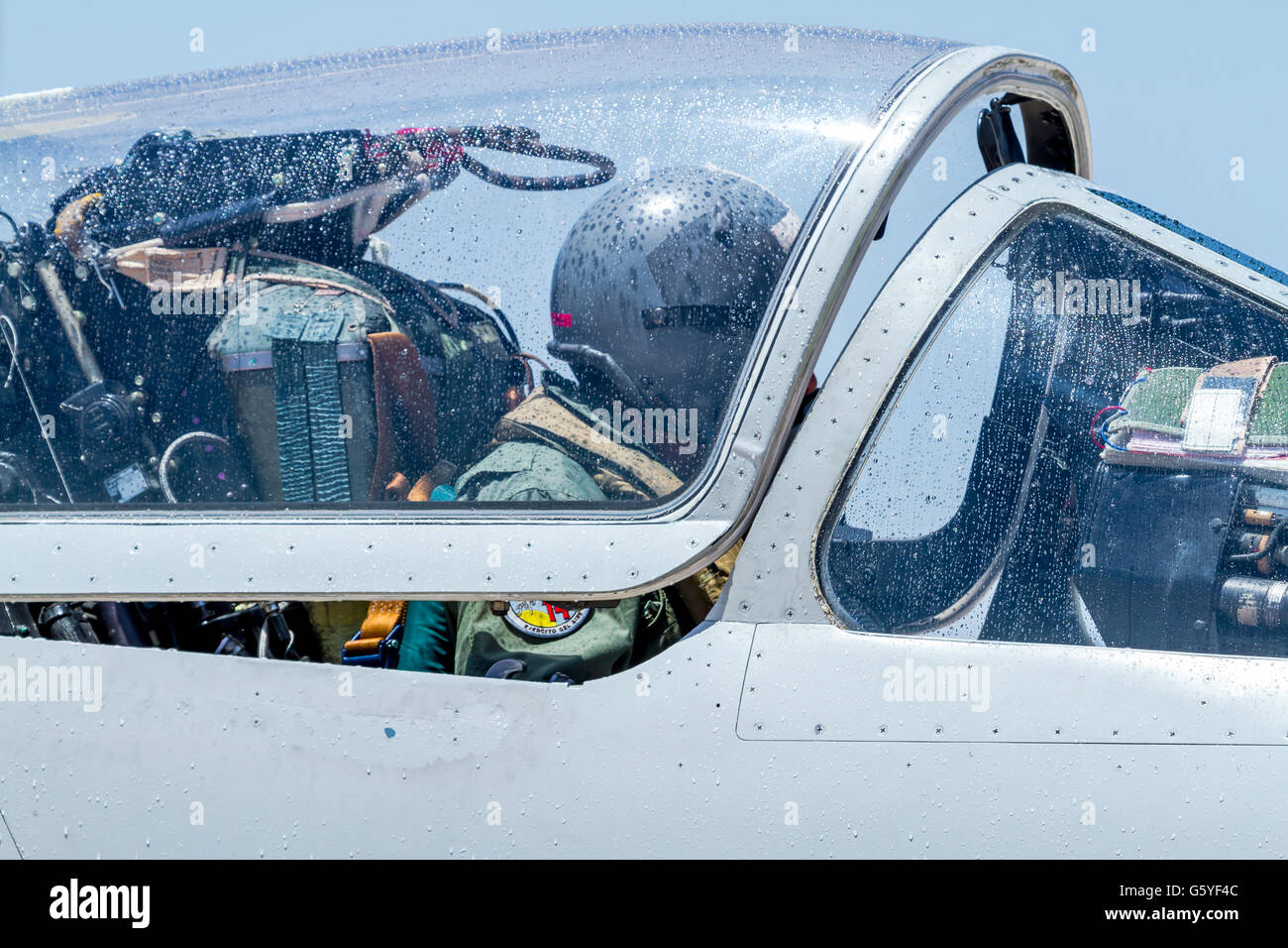Mirage f1 engine hi-res stock photography and images - Alamy