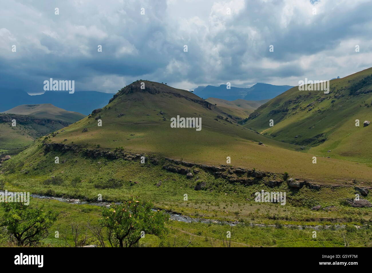 The Bushmans River in Giants Castle KwaZulu-Natal nature reserve ...