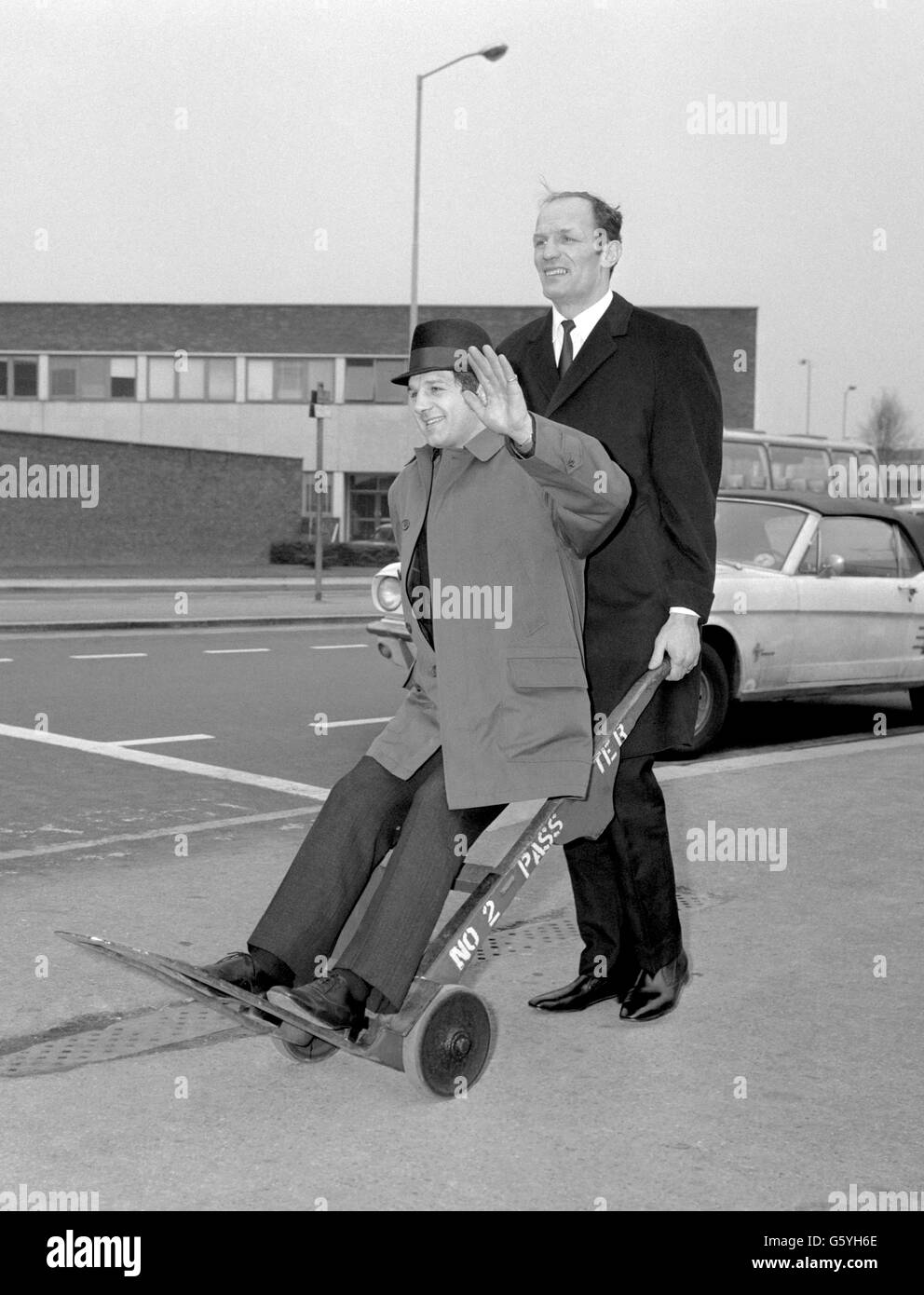 Airport exercise Black and White Stock Photos & Images - Alamy